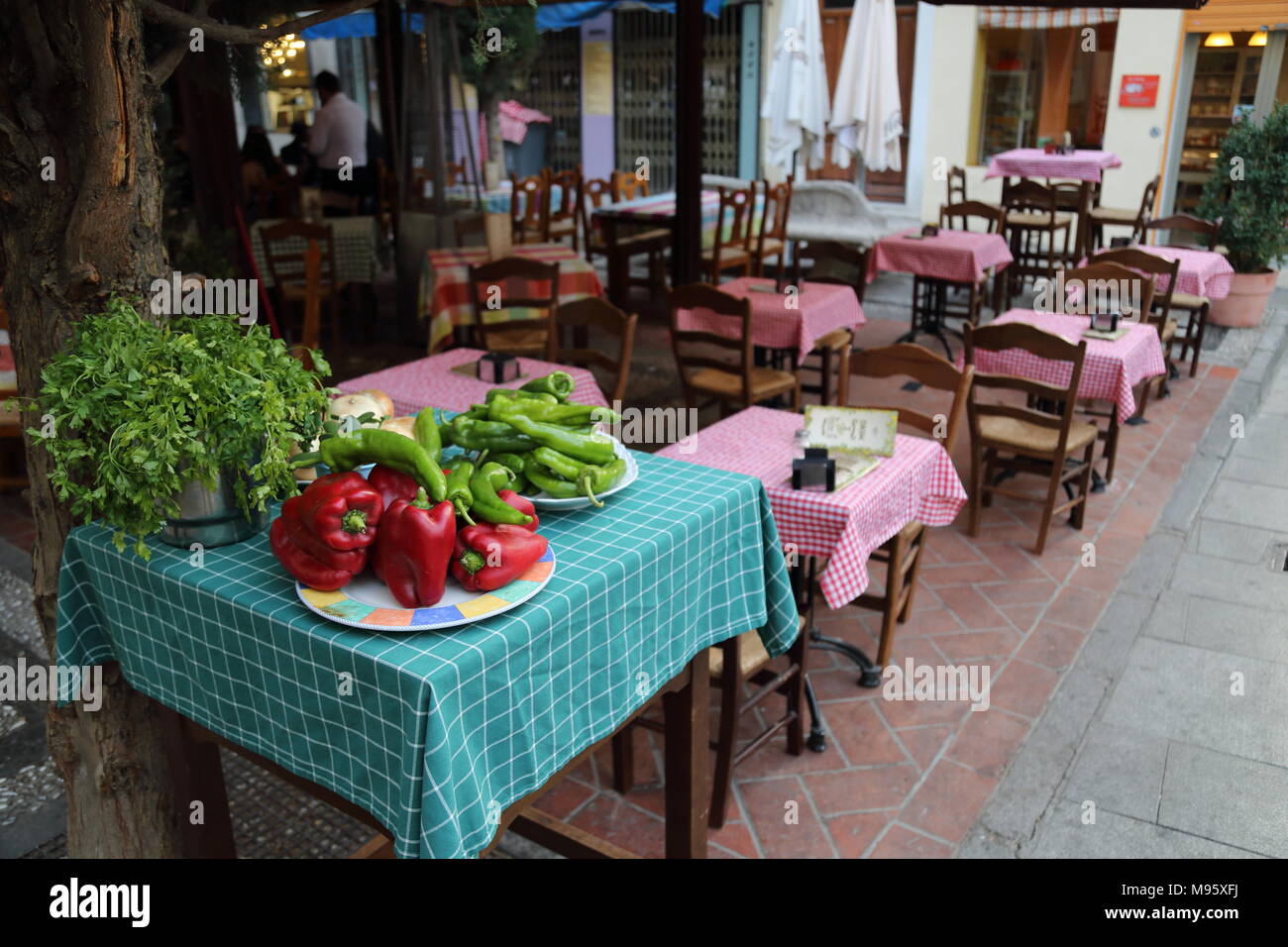 Spanish bistro restaurant cafe hi-res stock photography and images - Alamy