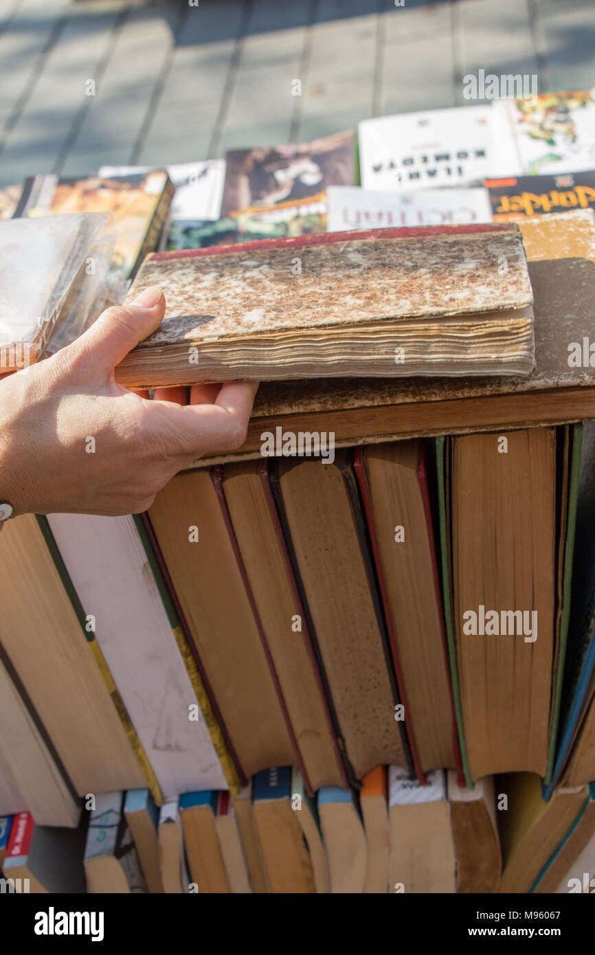 Partly open book hi-res stock photography and images - Alamy