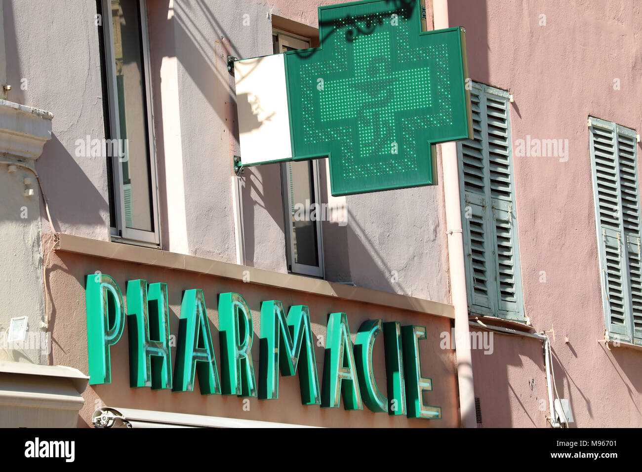 Pharmacy neon sign hi-res stock photography and images - Alamy