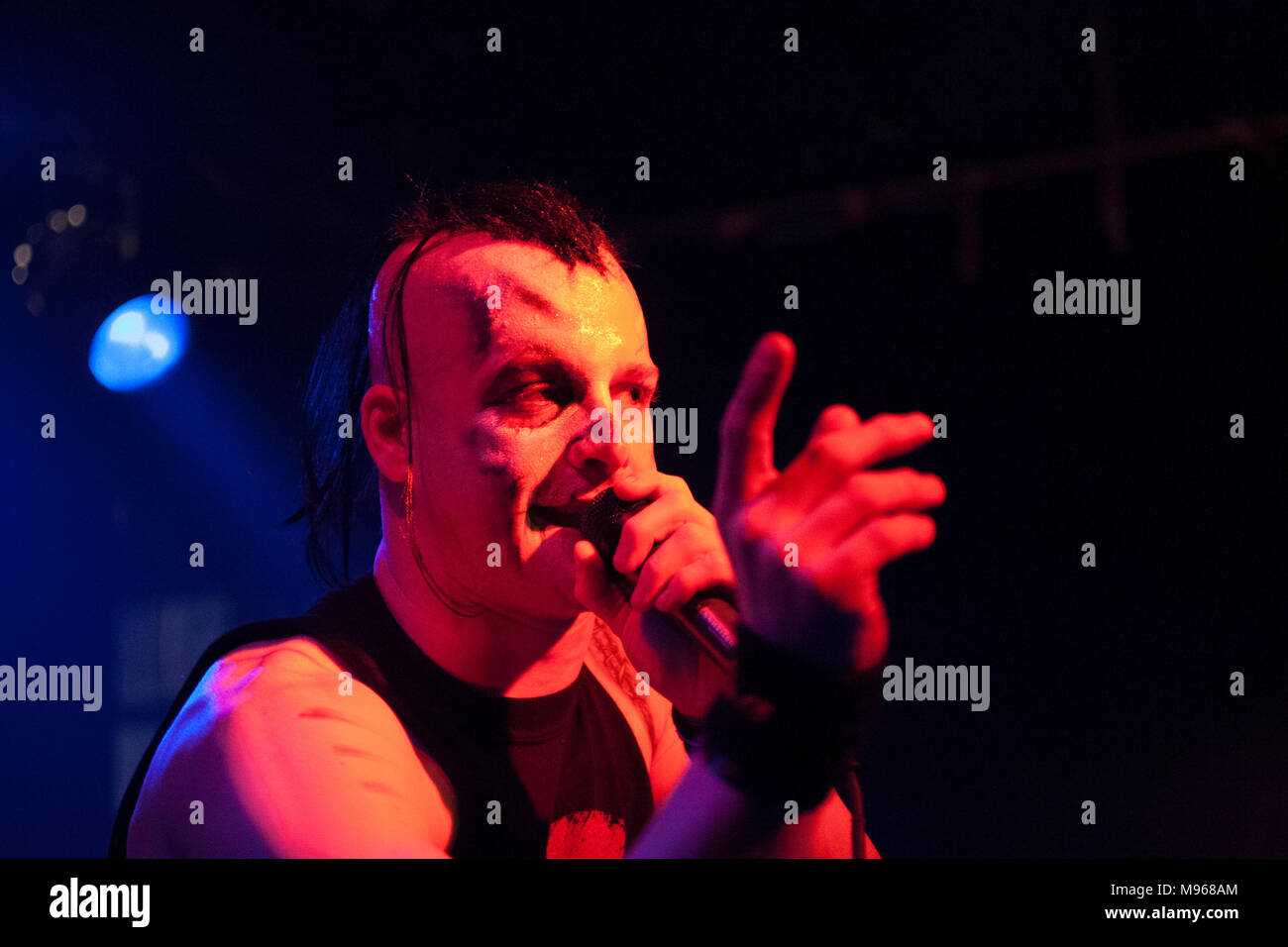 Michale Graves of the Michale Graves Band, on the Almost Home tour ...