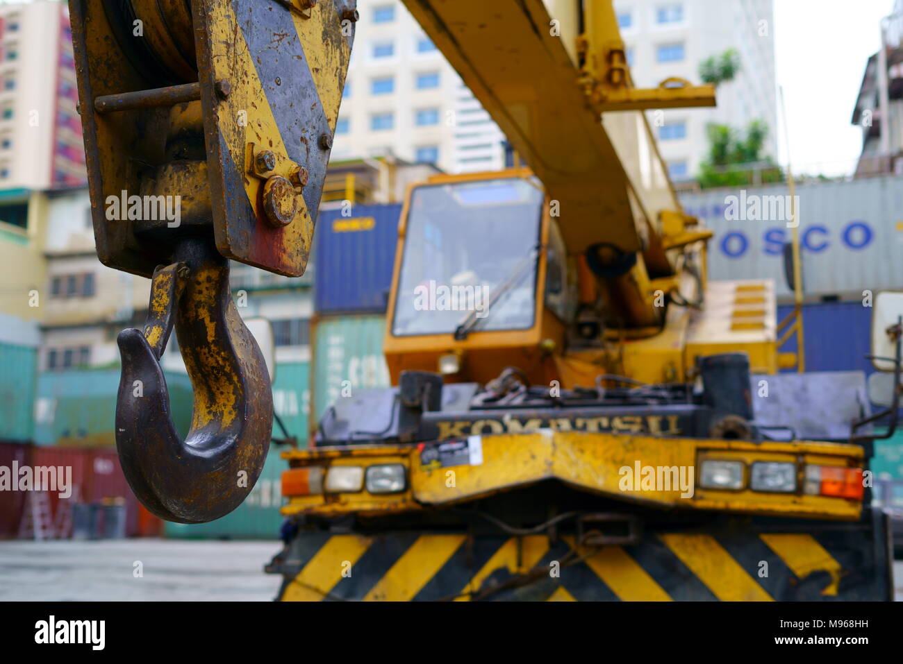 Container crane hook delivery hi-res stock photography and images - Alamy