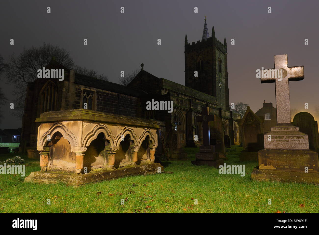Whitkirk church hi-res stock photography and images - Alamy