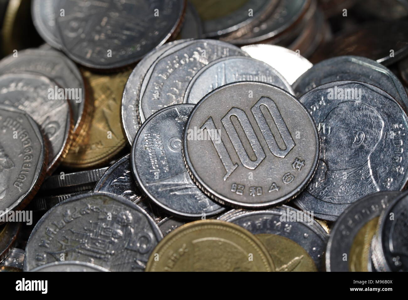 Japanese Yen Coins,coins Stock Photo - Alamy