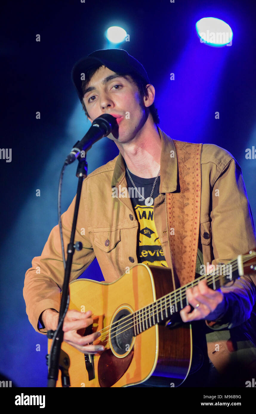 Mo pitney hi-res stock photography and images - Alamy