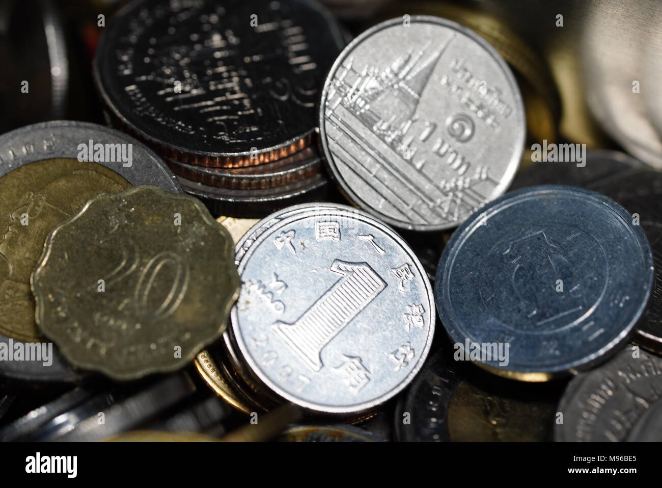 Japanese Yen Coins,coins Stock Photo - Alamy