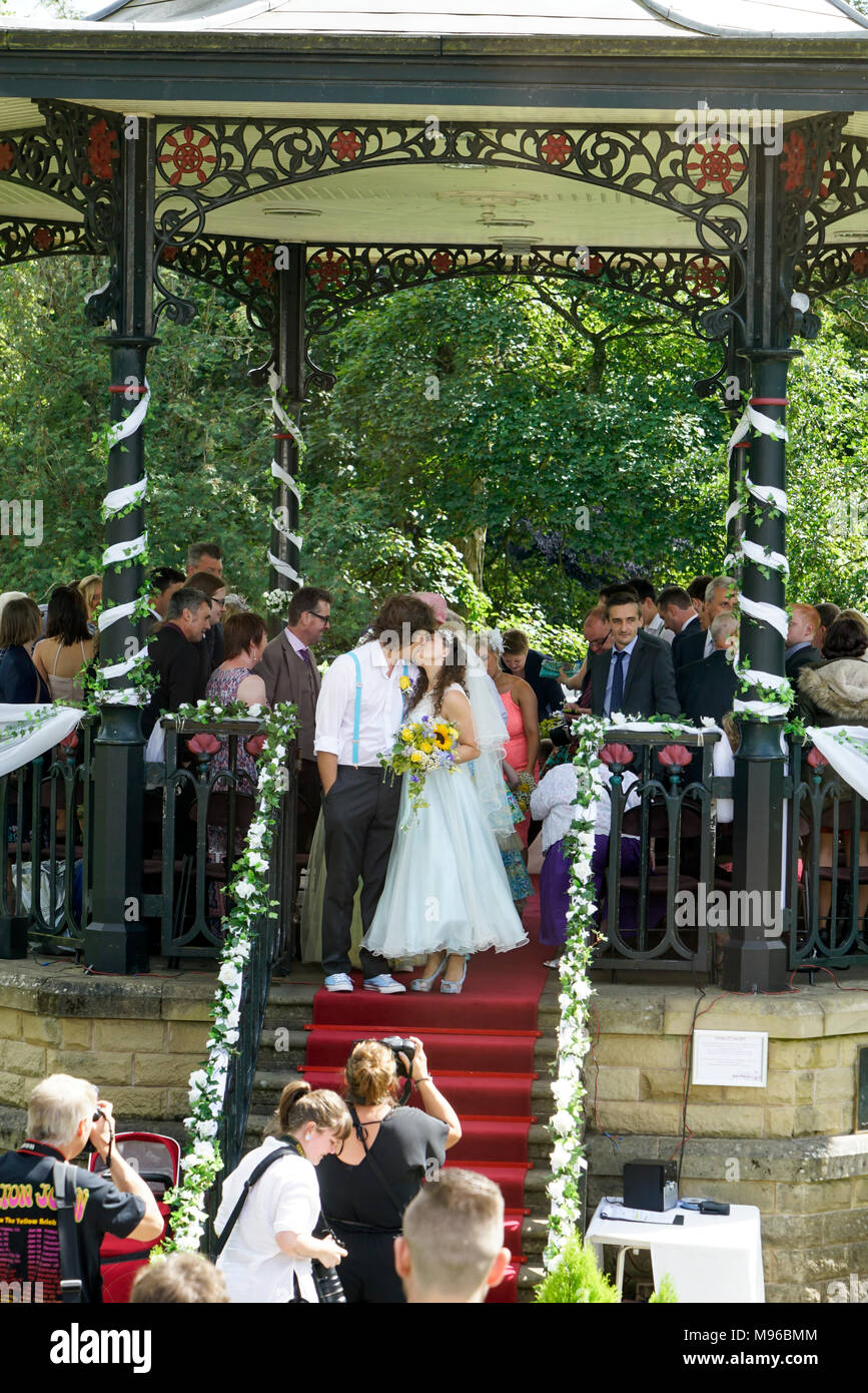 Buxton family hi-res stock photography and images - Alamy