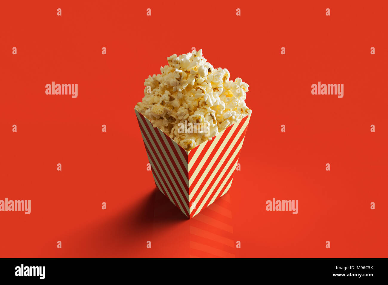 Pop corn box hi-res stock photography and images - Alamy