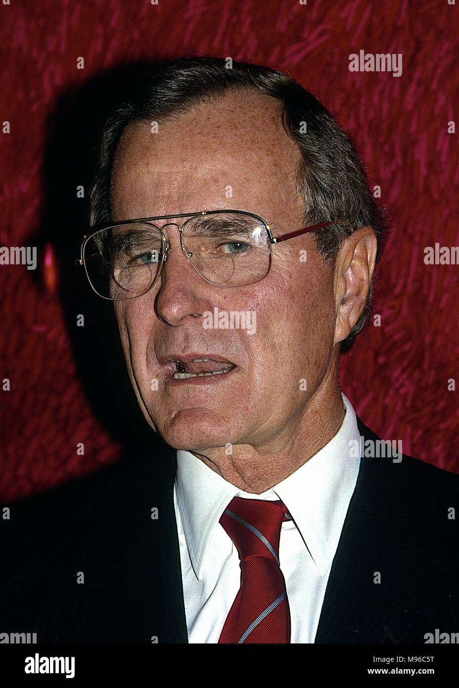 Chicago Illinois, USA, October 12, 1987 Vice President George H.W. Bush ...