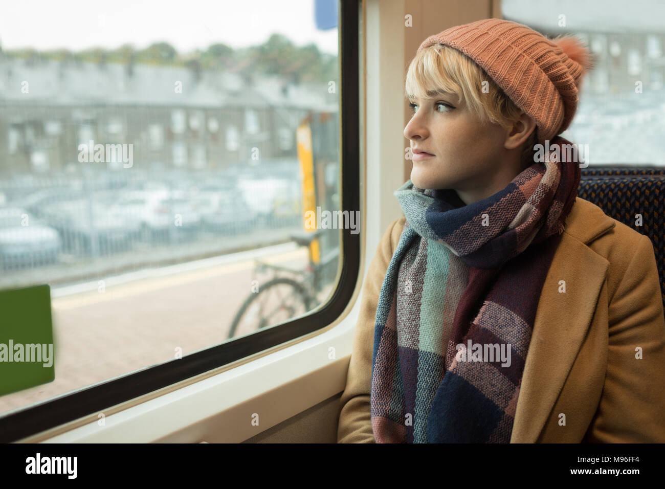 Bus woman hi-res stock photography and images - Alamy