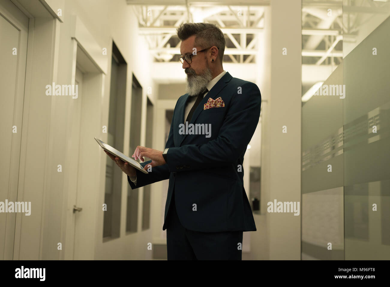 Digital executive hi-res stock photography and images - Alamy