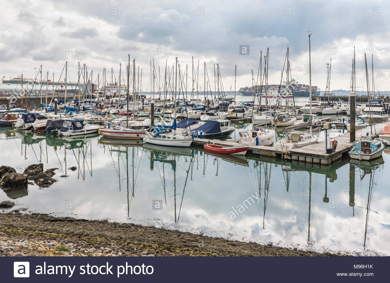Town Quay Southampton Stock Photos & Town Quay Southampton Stock Images ...