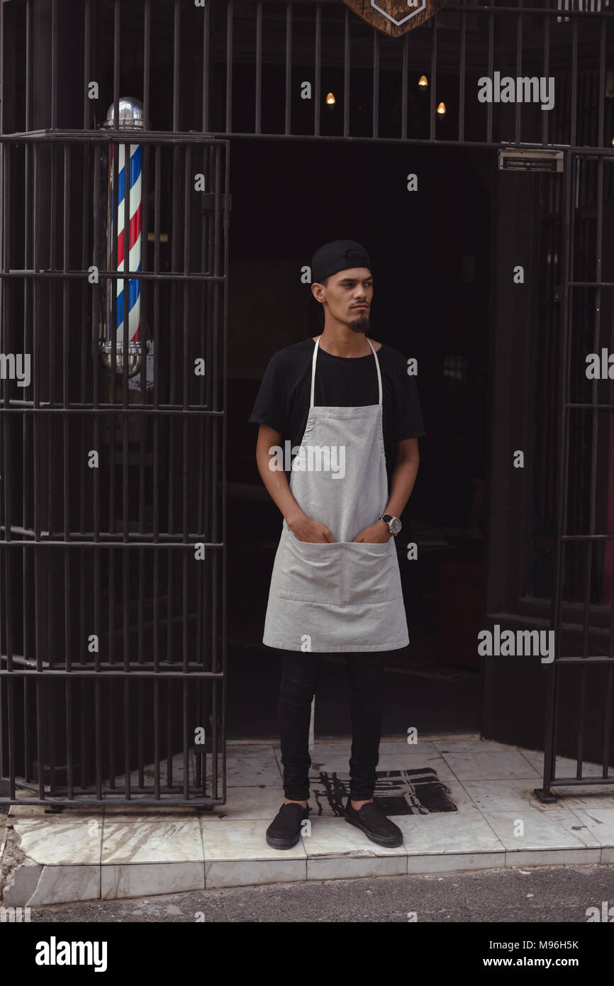 Barbershop entrance hi-res stock photography and images - Alamy