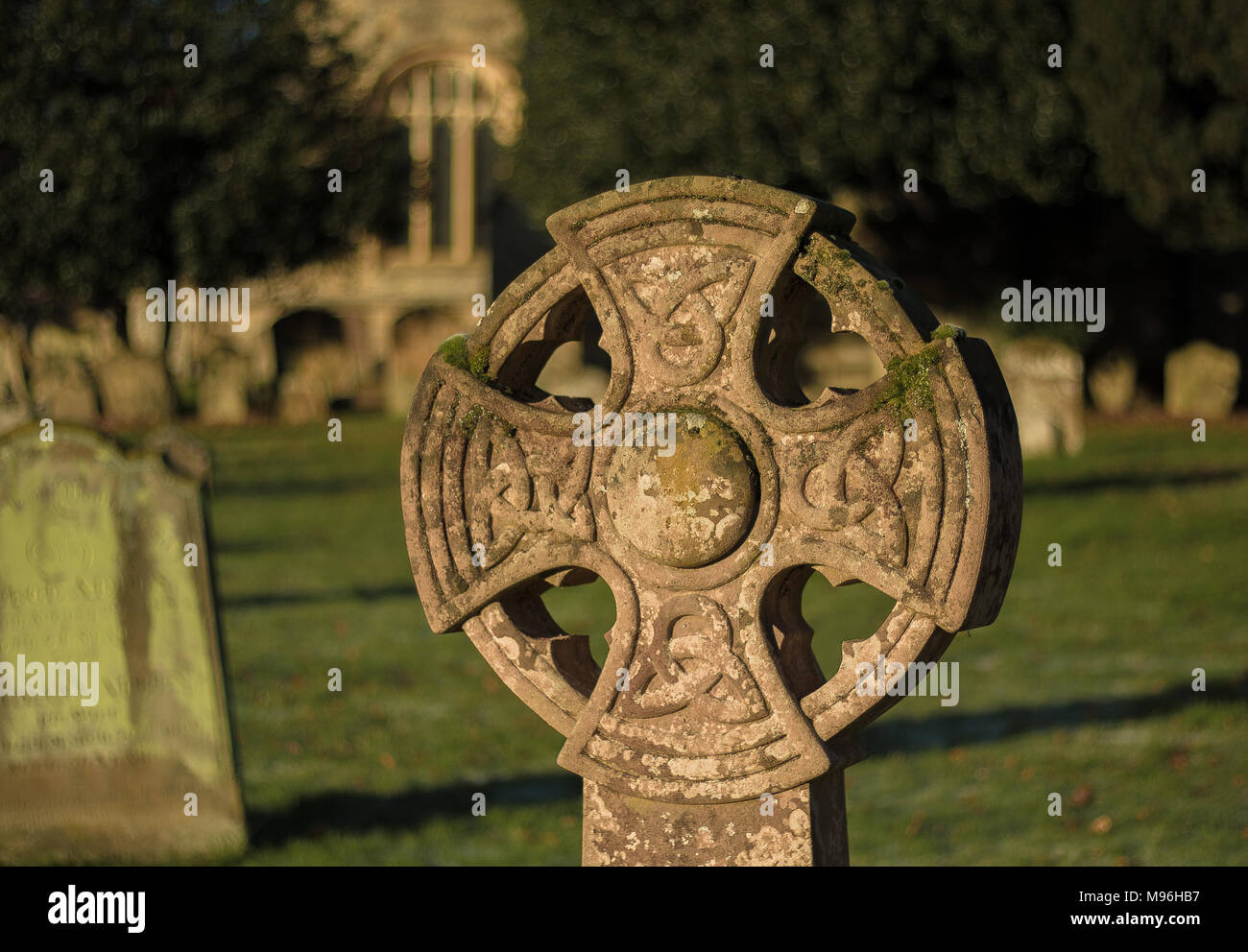 Celtic Cross in Bedfordshire Churchyard Stock Photo - Alamy