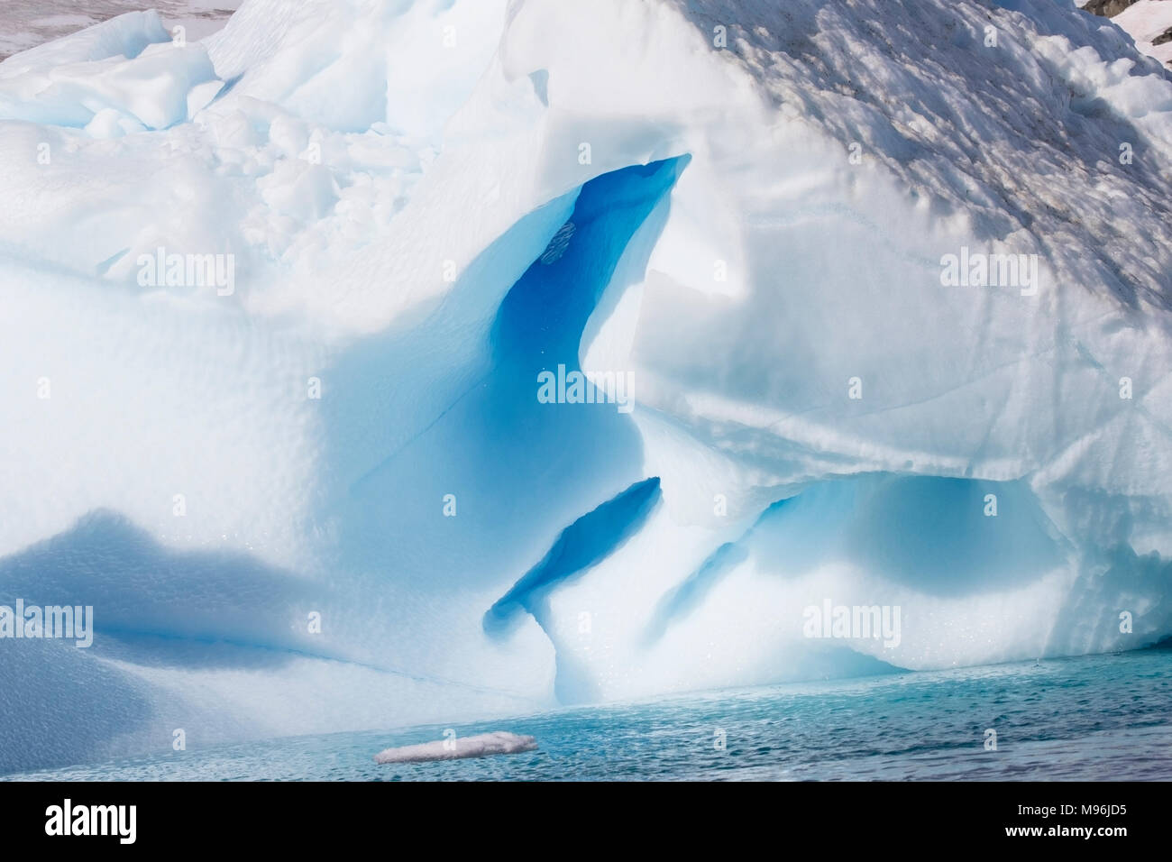 Iceberg in hope bay hi-res stock photography and images - Alamy