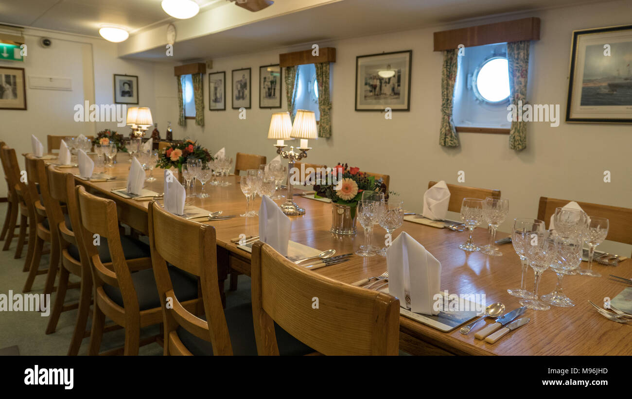 Officers dining hi-res stock photography and images - Alamy