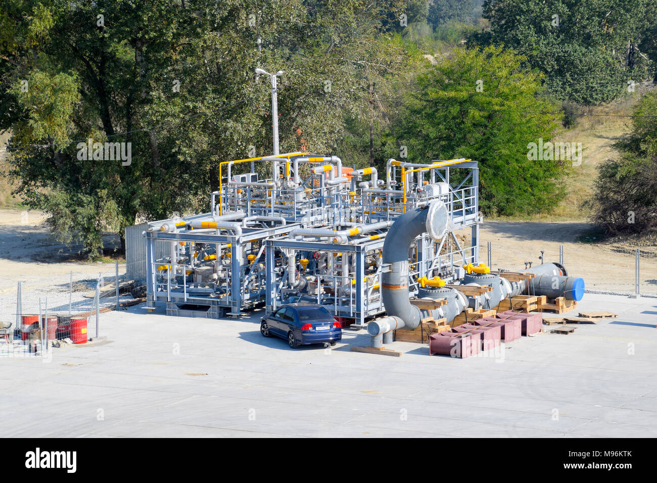 Distillation column for air separation hi-res stock photography and ...