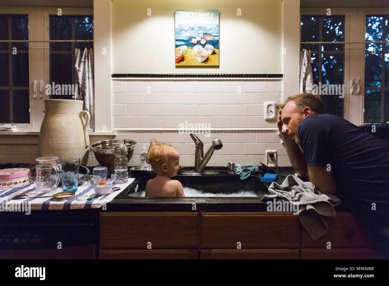 Bathtime Siblings Stock Photos & Bathtime Siblings Stock Images - Alamy