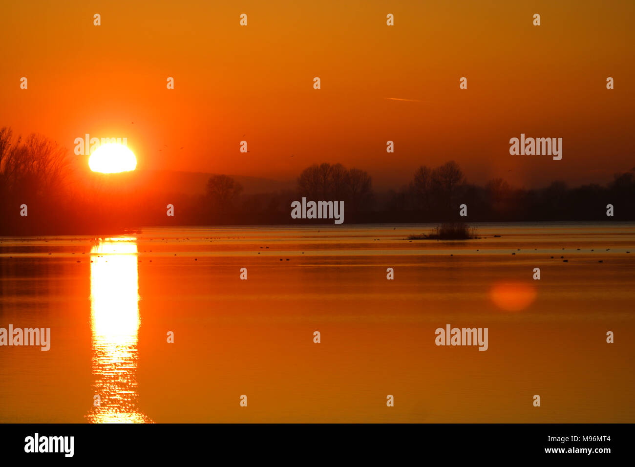 Beaty sunset hi-res stock photography and images - Alamy