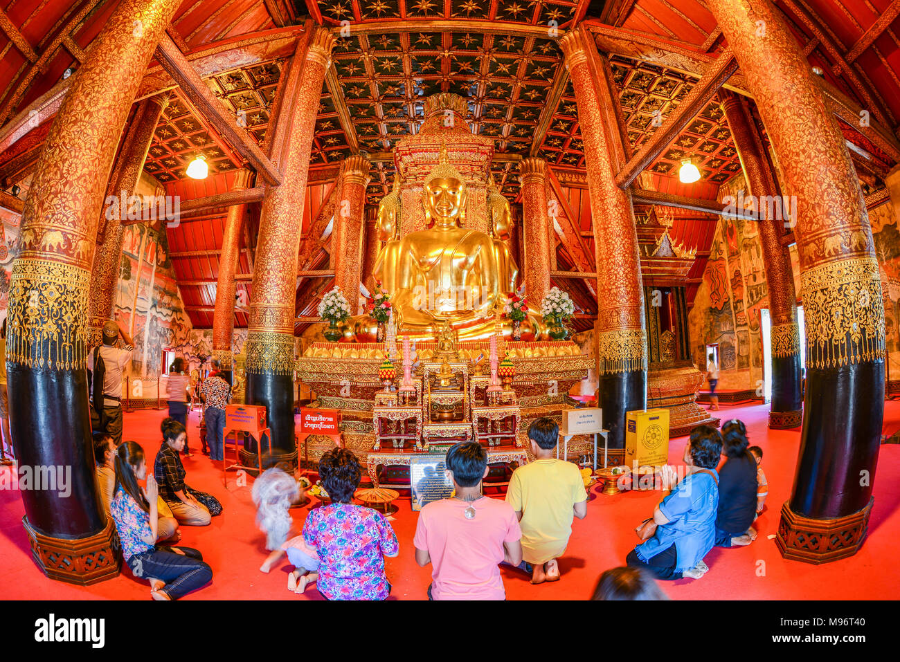 Golden fish buddhist symbol hi-res stock photography and images - Alamy