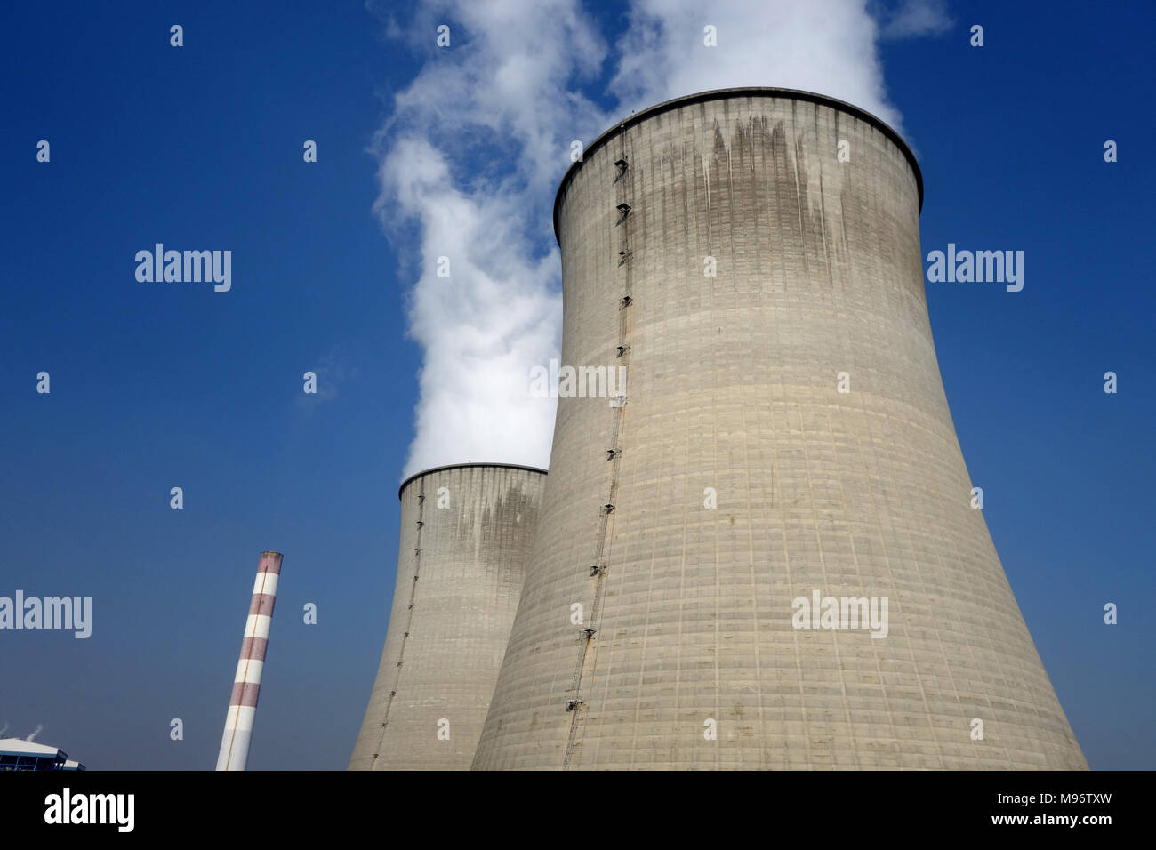 Cooling towers of a nuclear power plant electrical energy Stock Photo ...