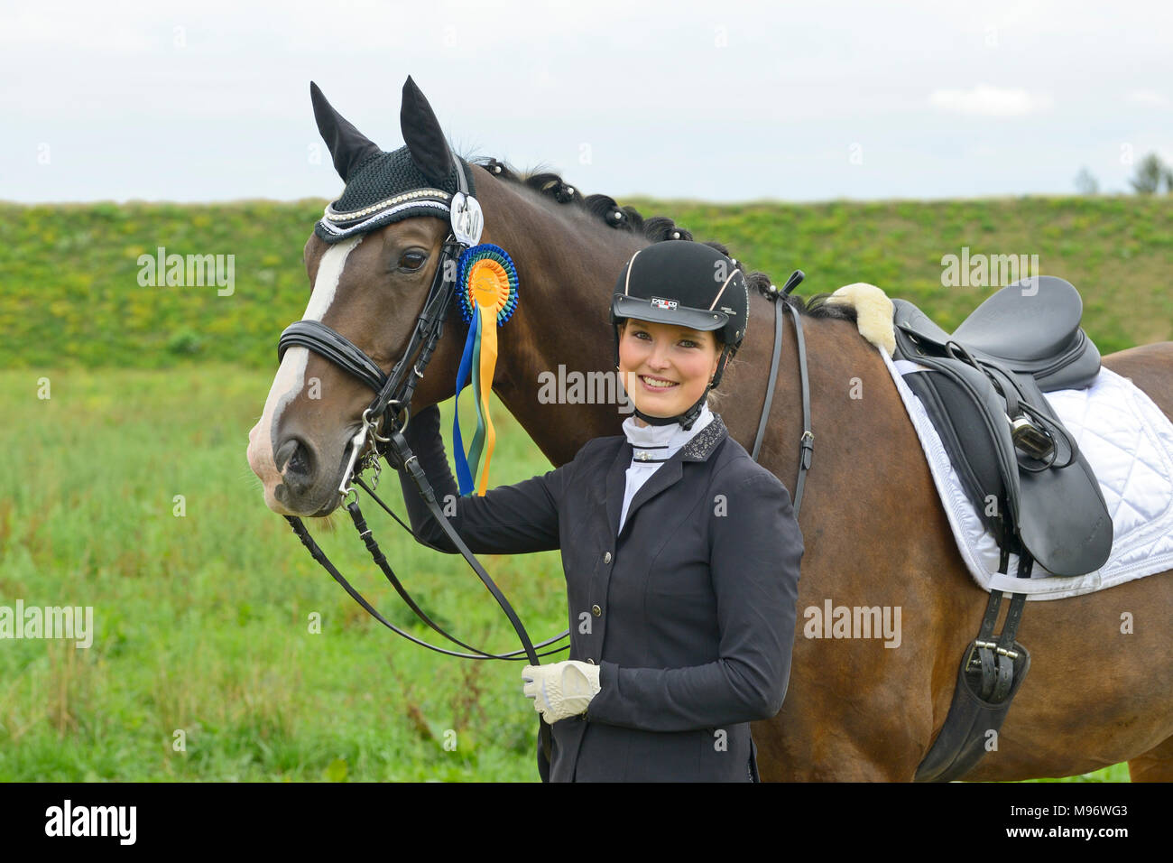 Horse dressage prize giving hi-res stock photography and images - Alamy