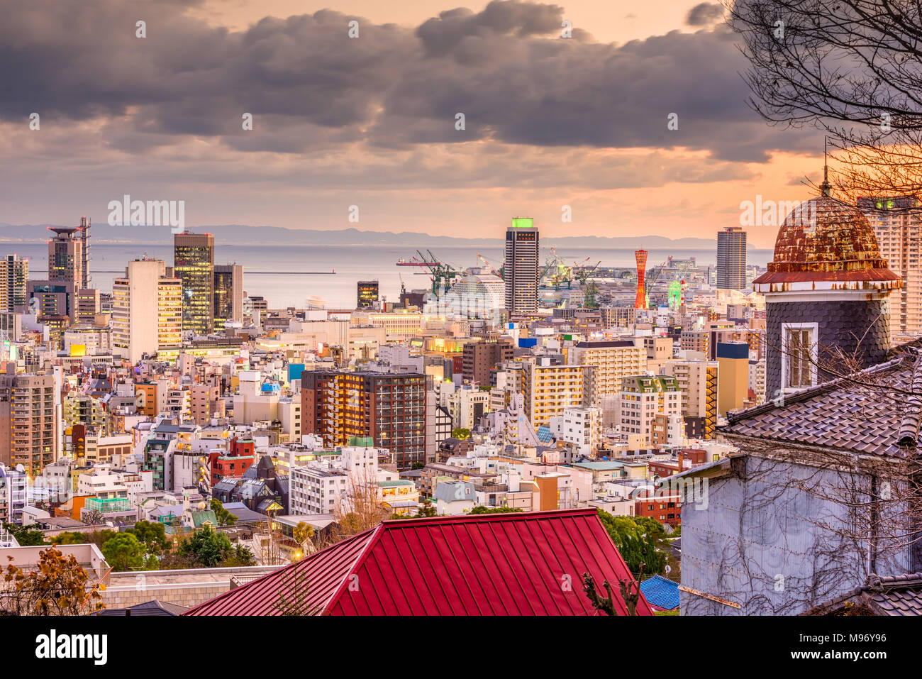 City financial district houses hi-res stock photography and images - Alamy