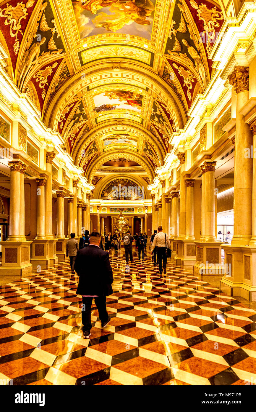 Inside view of venetian hotel hi-res stock photography and images - Alamy