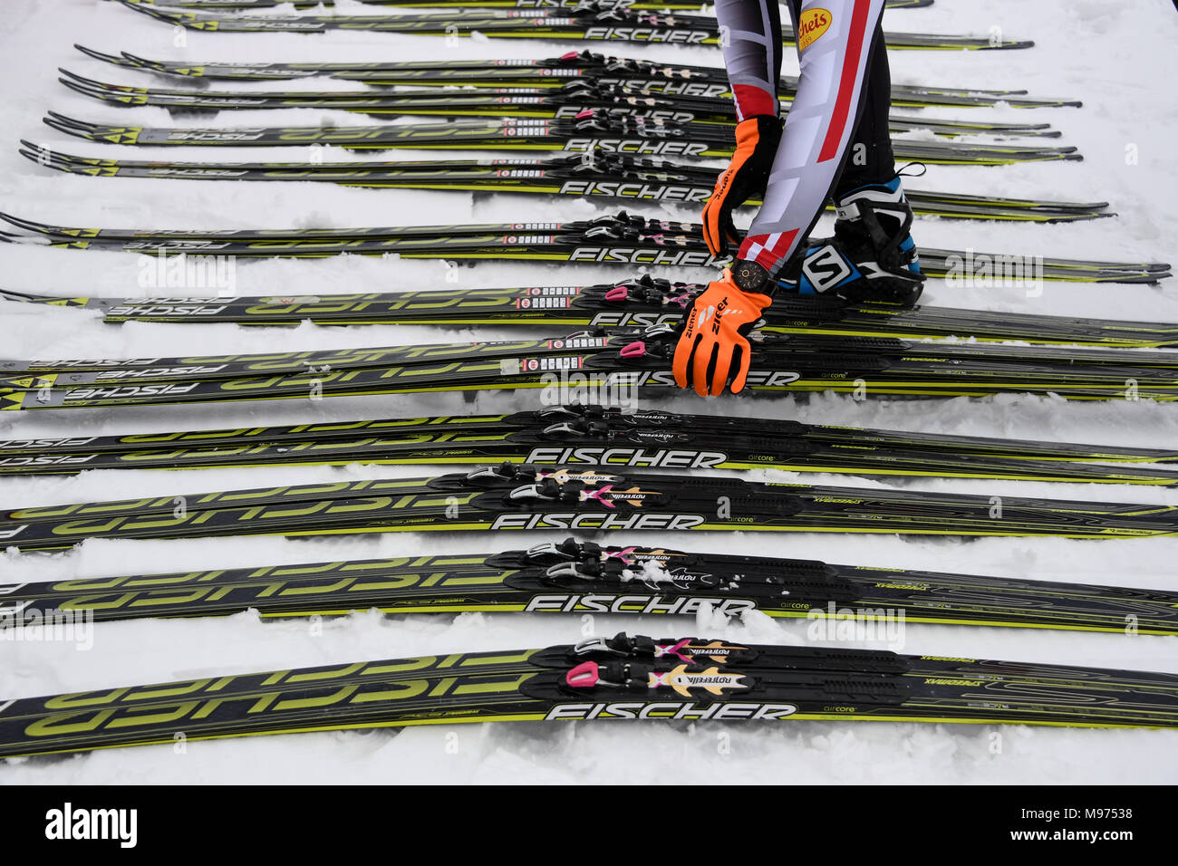 Training combo hi-res stock photography and images - Alamy