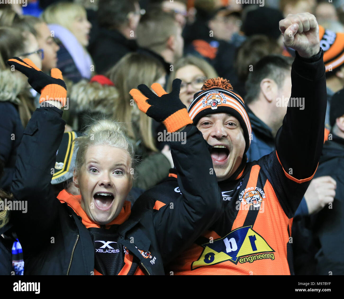 Third round match elland road hi-res stock photography and images - Alamy