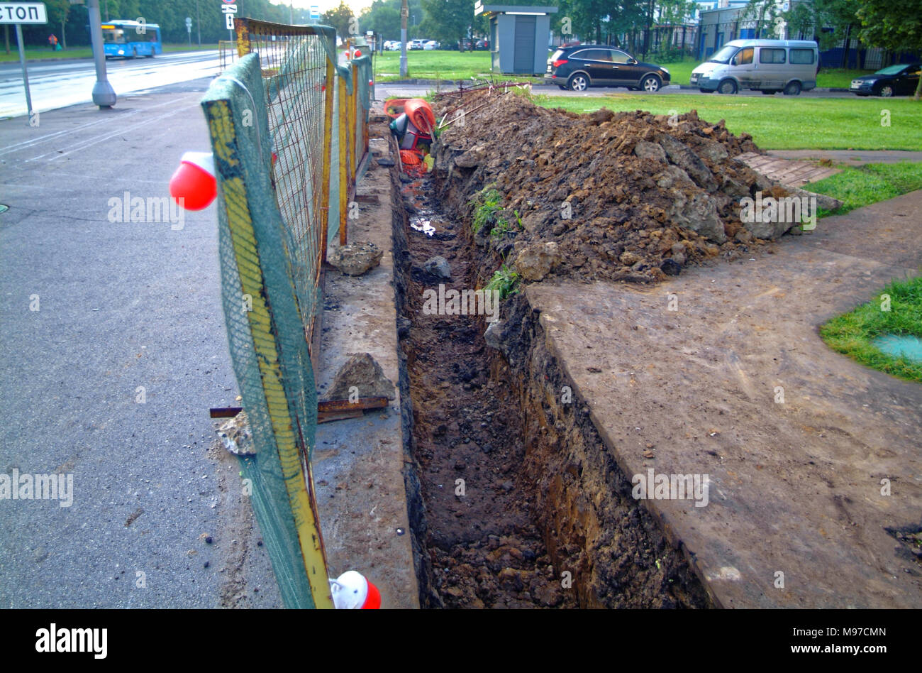 Trench safety hi-res stock photography and images - Alamy