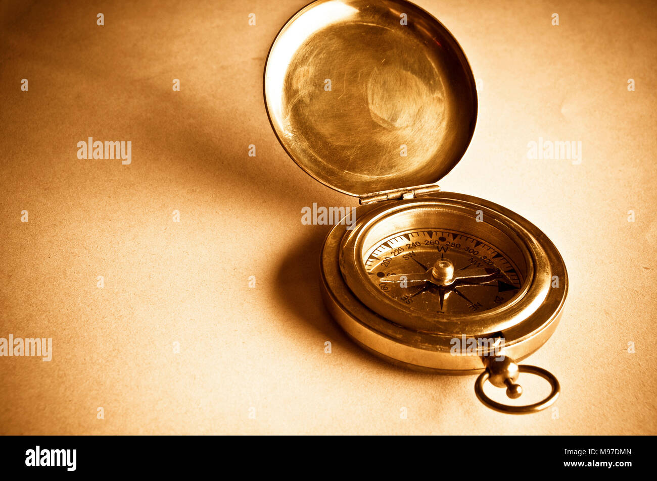 Antique Compass Stock Photos & Antique Compass Stock Images - Alamy