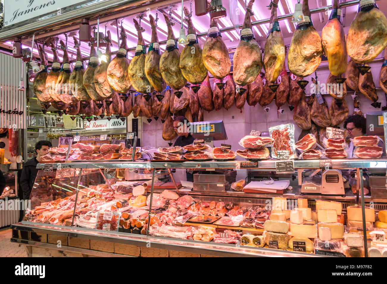 Hams in the market Stock Photo - Alamy