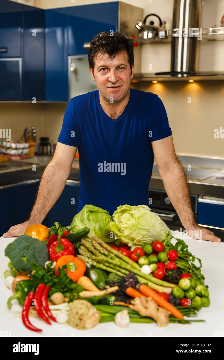 Man large variety vegetables hi-res stock photography and images - Alamy