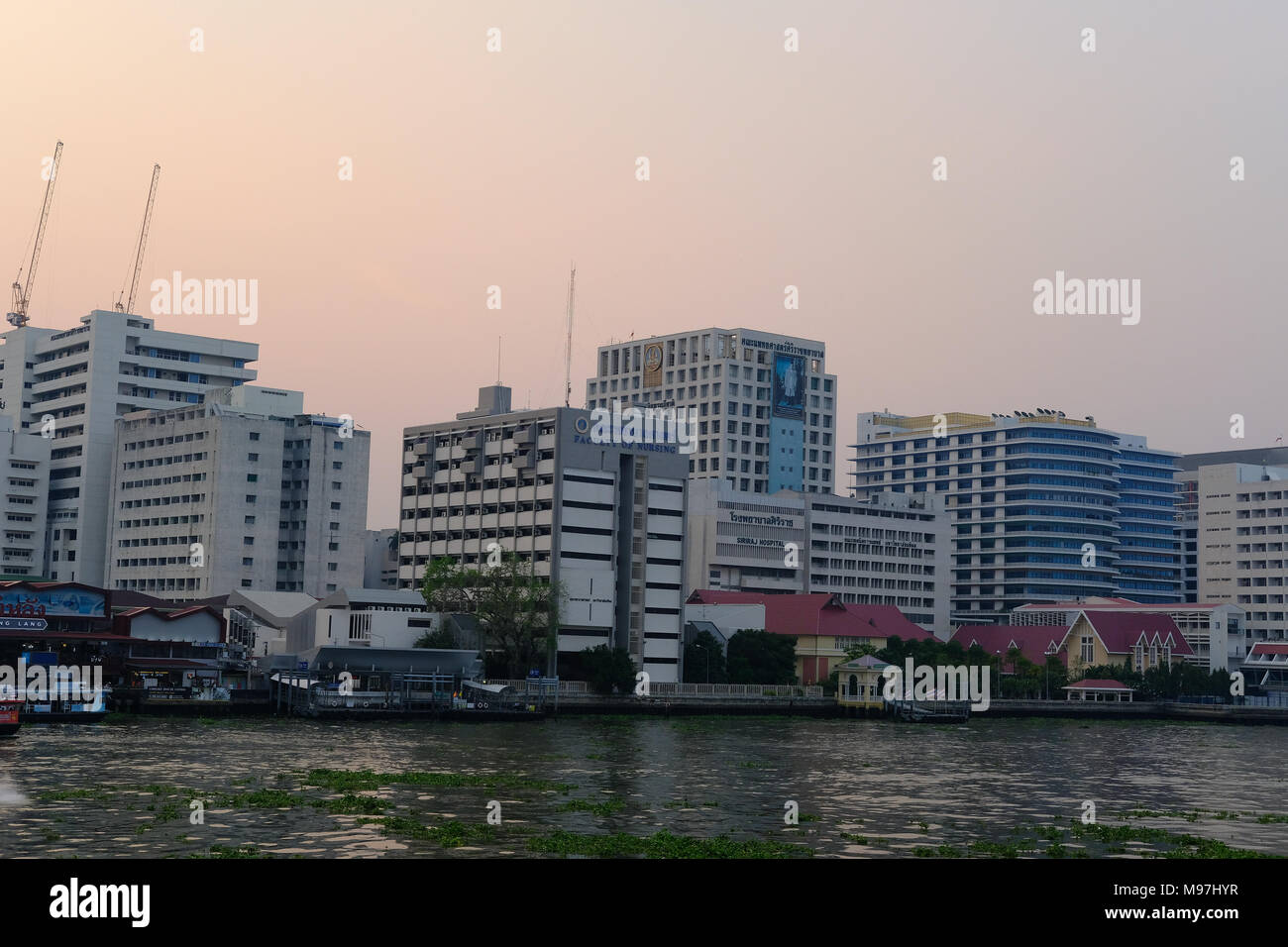 Siriraj hospital bangkok thailand hi-res stock photography and images ...