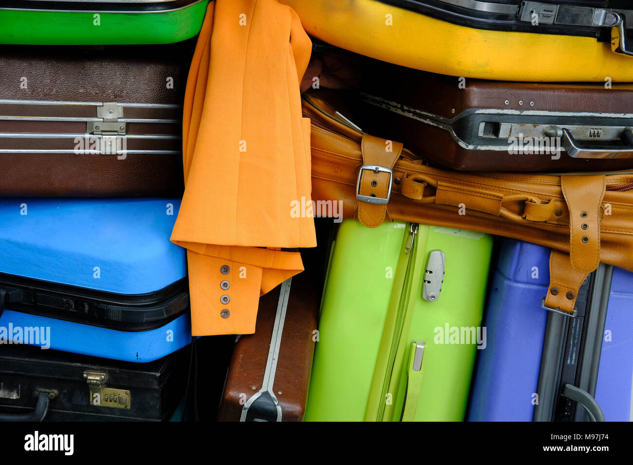 Pile of luggage hi-res stock photography and images - Alamy