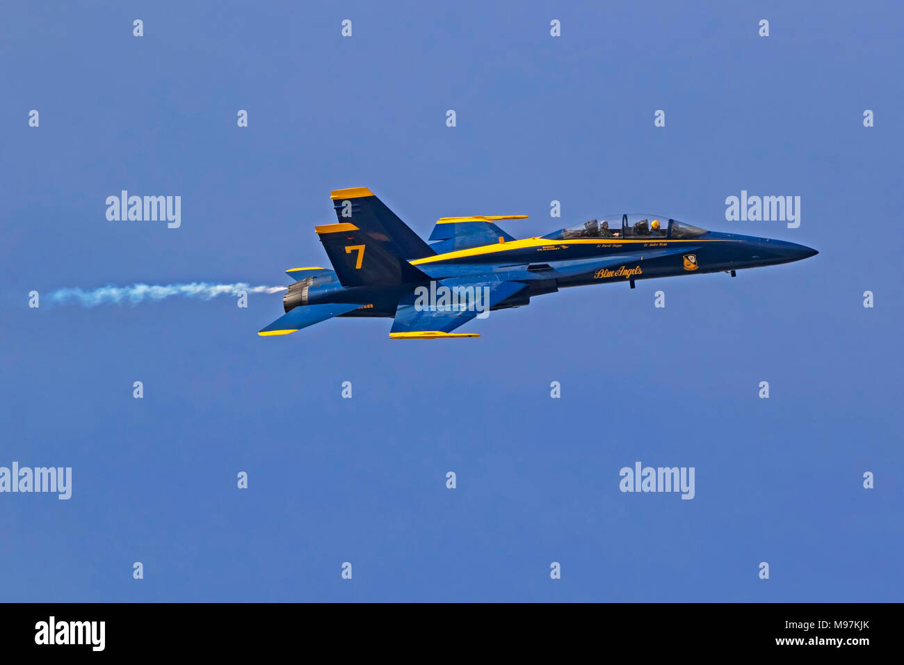 Airplane Blue Angels F-18 Hornet jet fighter Stock Photo - Alamy