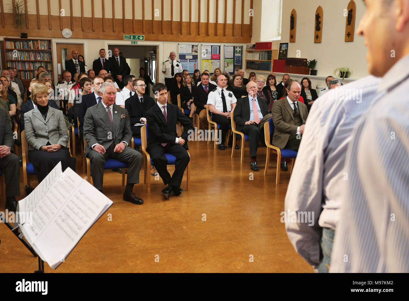 Left to right lady arran hi-res stock photography and images - Alamy