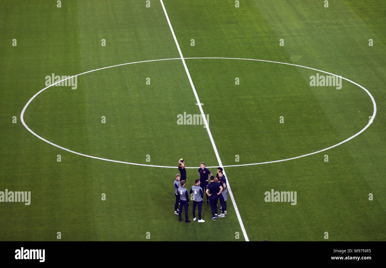 Republic of Ireland players on the pitch before the international ...