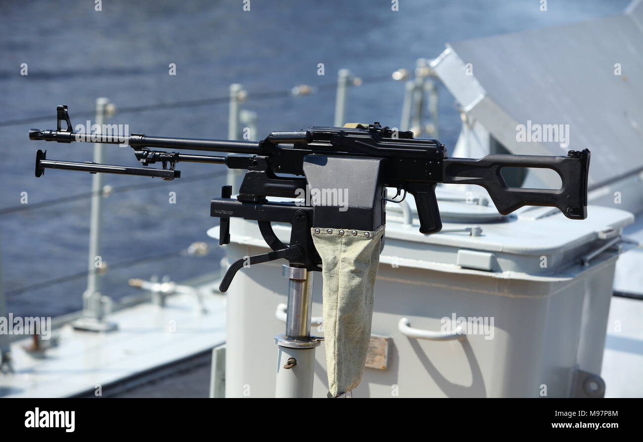 Warship machine hi-res stock photography and images - Alamy