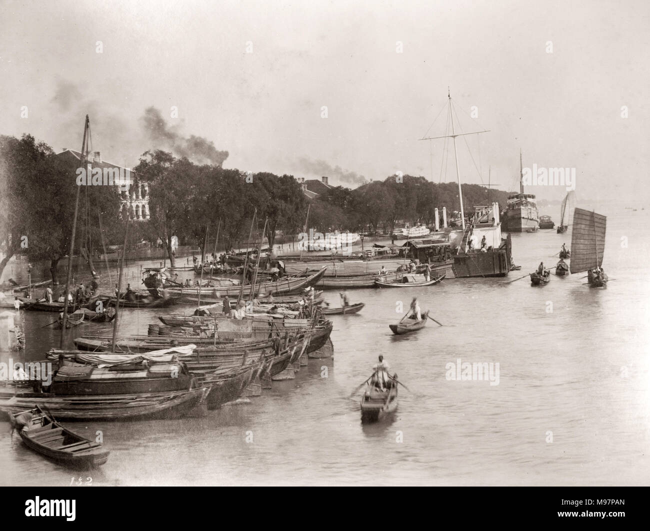 Vintage 19th century photograph China c.1880s - Hankow Hankou on the ...