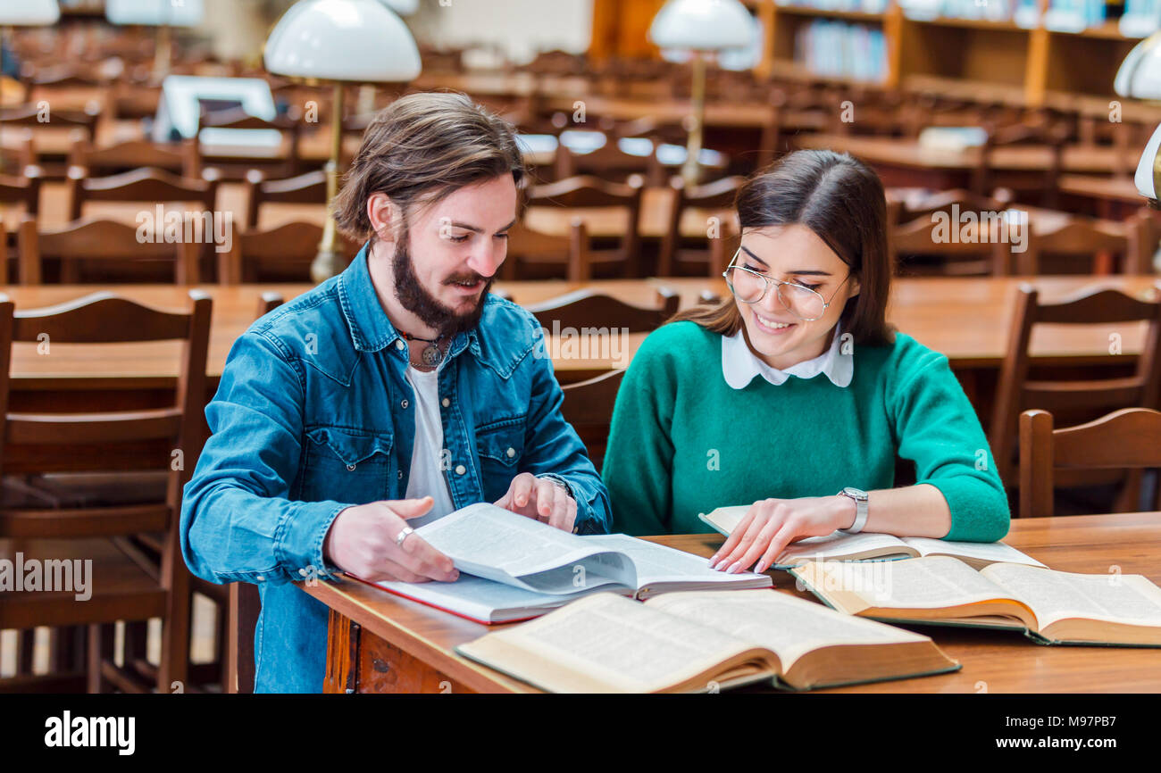 Students Work in Library Stock Photo - Alamy