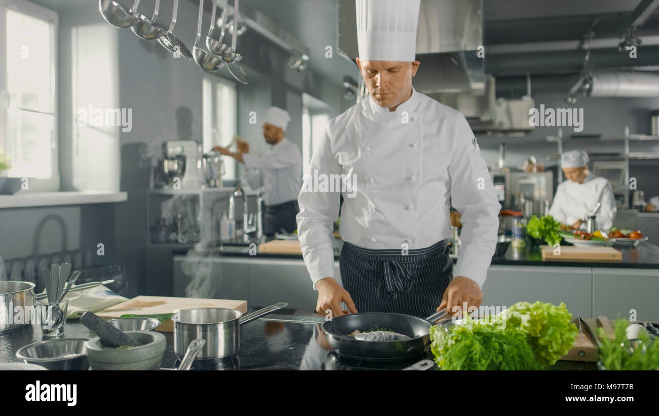 Chef kitchen hot hi-res stock photography and images - Alamy