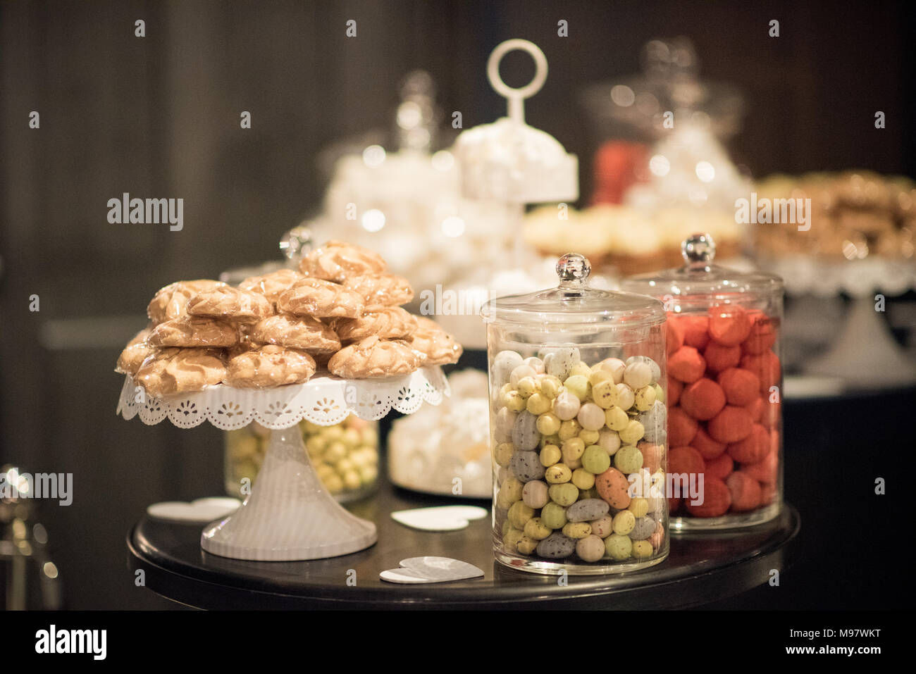 Delicious discovery hi-res stock photography and images - Alamy