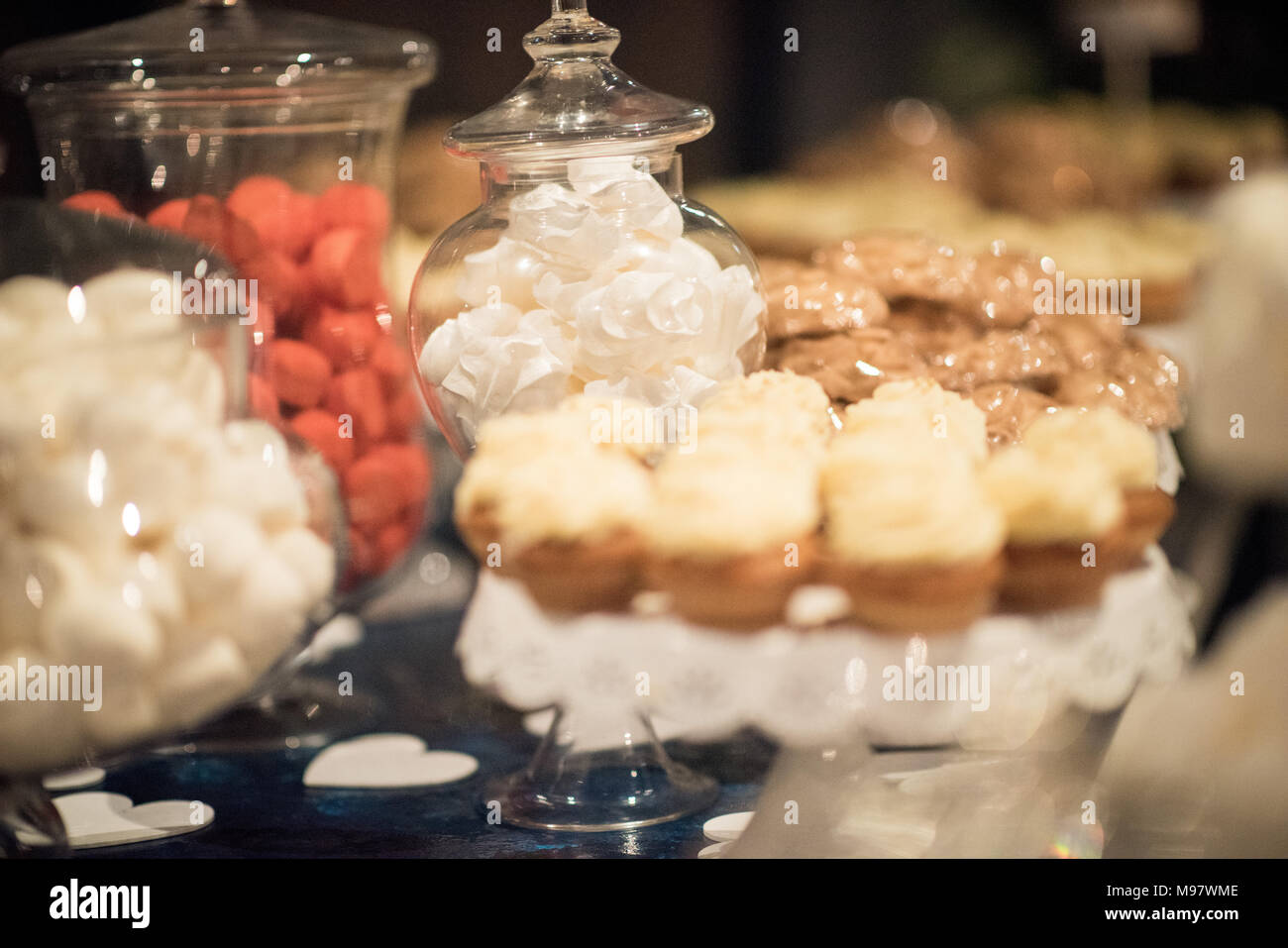 Delicious discovery hi-res stock photography and images - Alamy