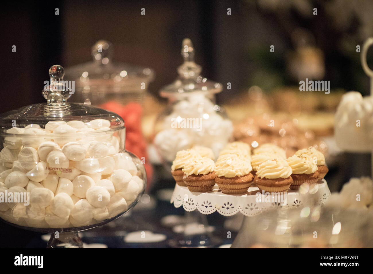 Delicious discovery hi-res stock photography and images - Alamy