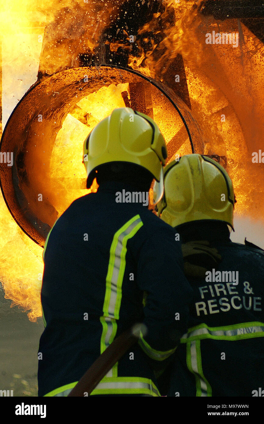 Fire engine crew hi-res stock photography and images - Alamy