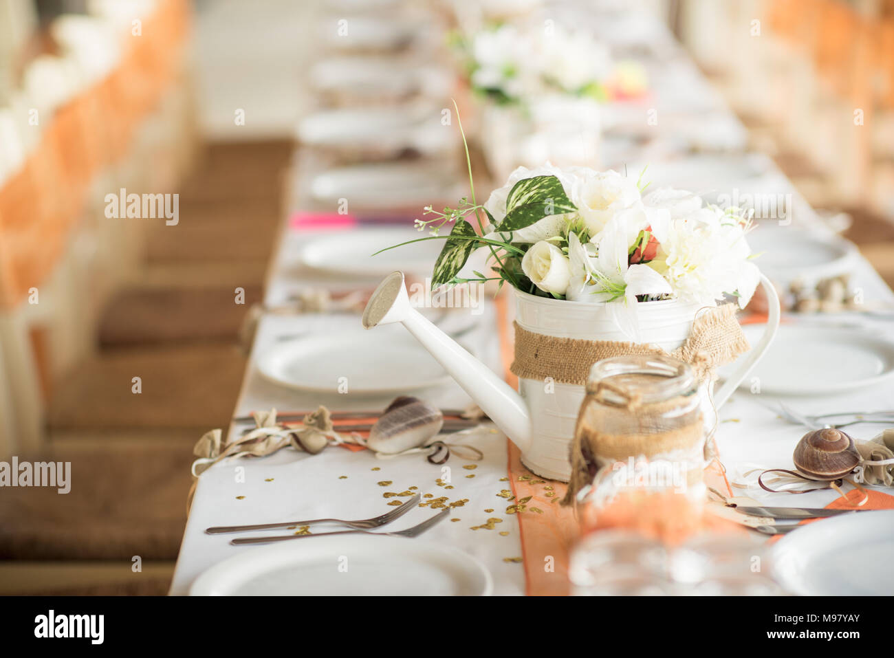 Beautiful table settings for your wedding Stock Photo - Alamy