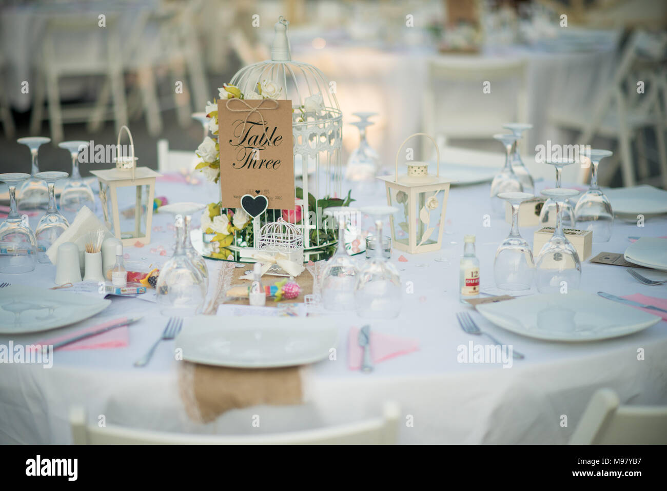 Beautiful table settings for your wedding Stock Photo - Alamy
