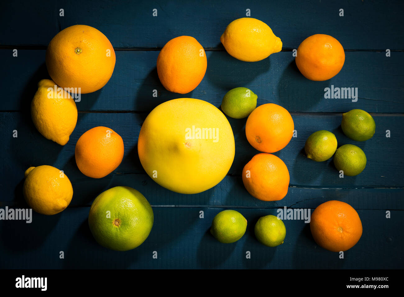 Dark fruits hi-res stock photography and images - Alamy