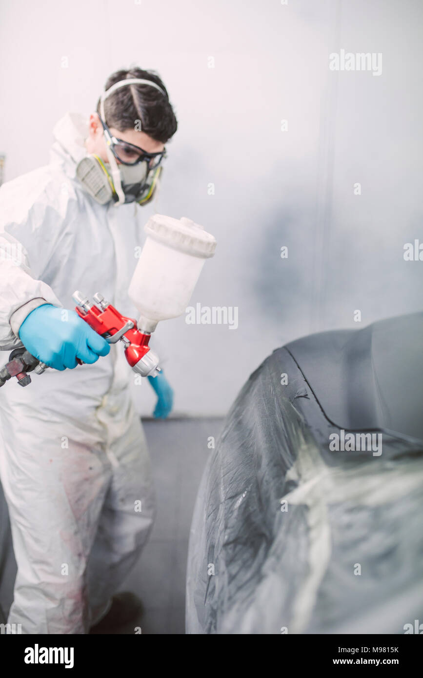 Car painter hi-res stock photography and images - Alamy